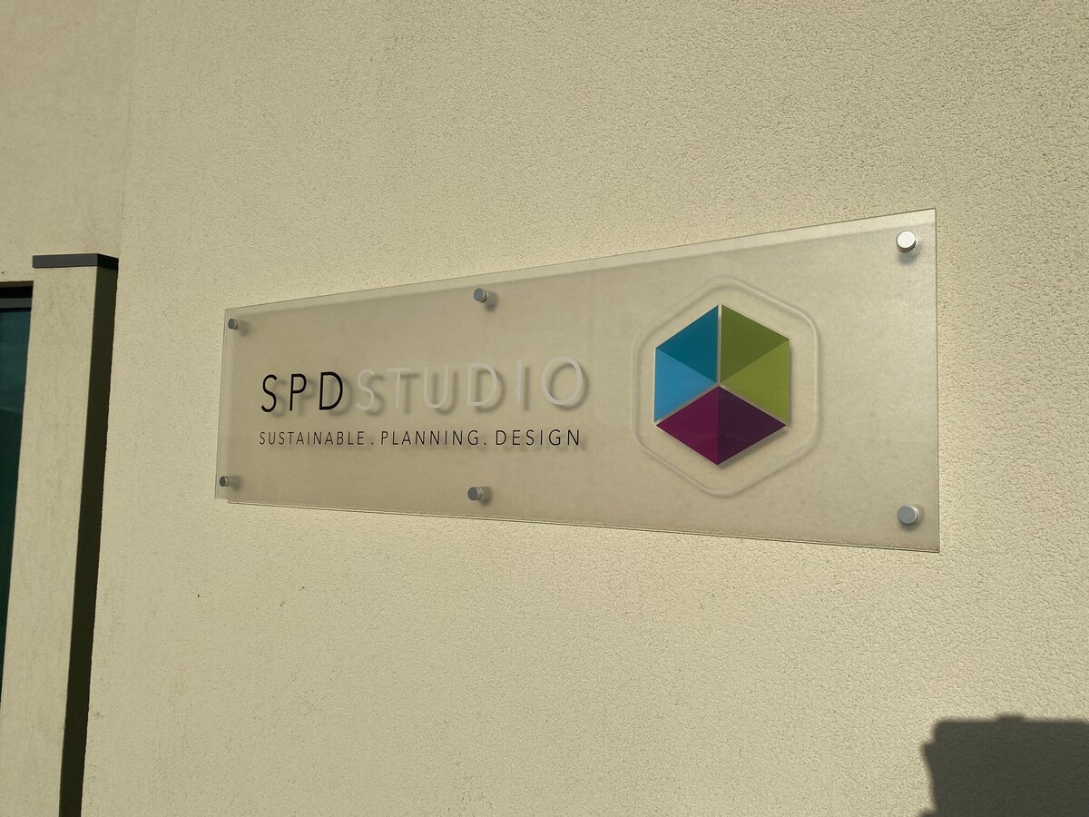 3 ways indoor signs can improve your office space! | Esign UK