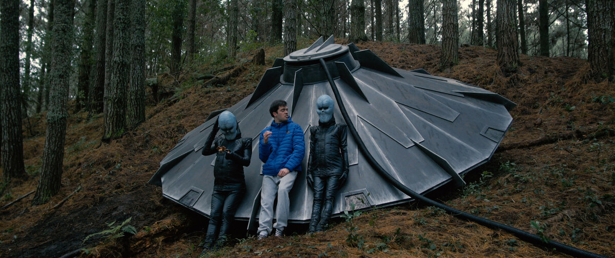 Trailer Drops For Comedy, Sci-Fi ALIEN ADDICTION Ahead Of October 12th ...