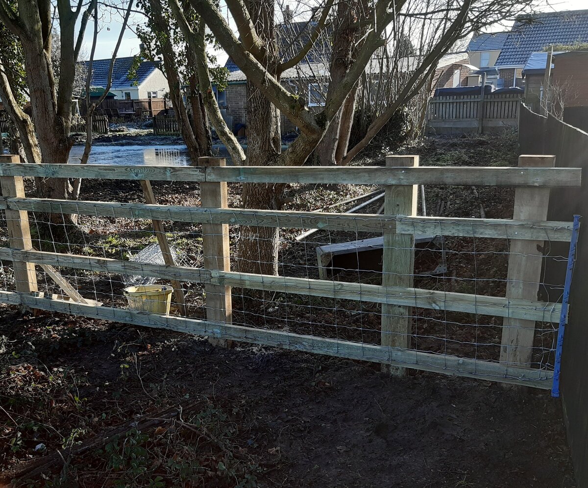 Post and rail field fencing. | Useful-Bloke - Mark Brooks Fencing