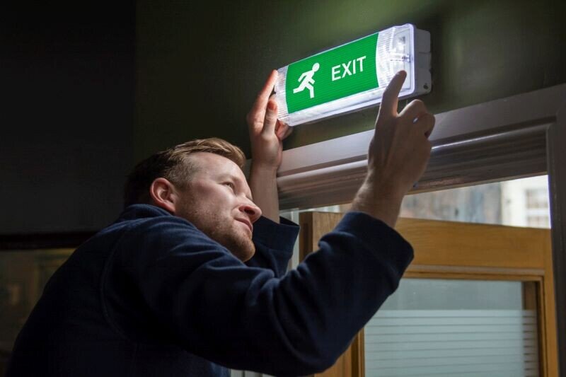 BS 5266 Emergency Lighting, the code of practice for emergency lighting ...